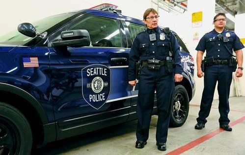Seattle police uniforms going to dark blue