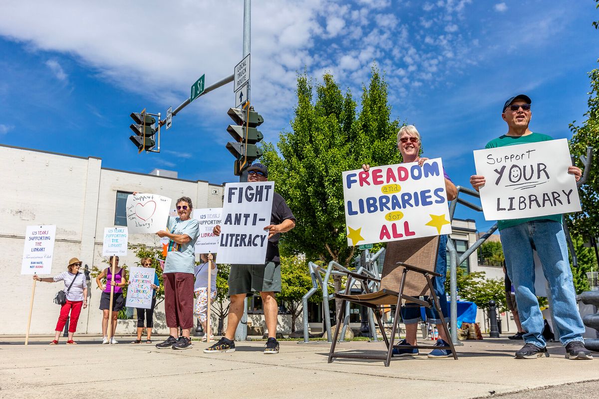 Idaho library law draws jeers from Lewiston, Moscow residents (WITH VI...