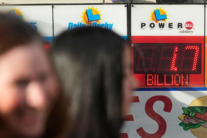 Christmas Eve winner lands a $1.817B jackpot