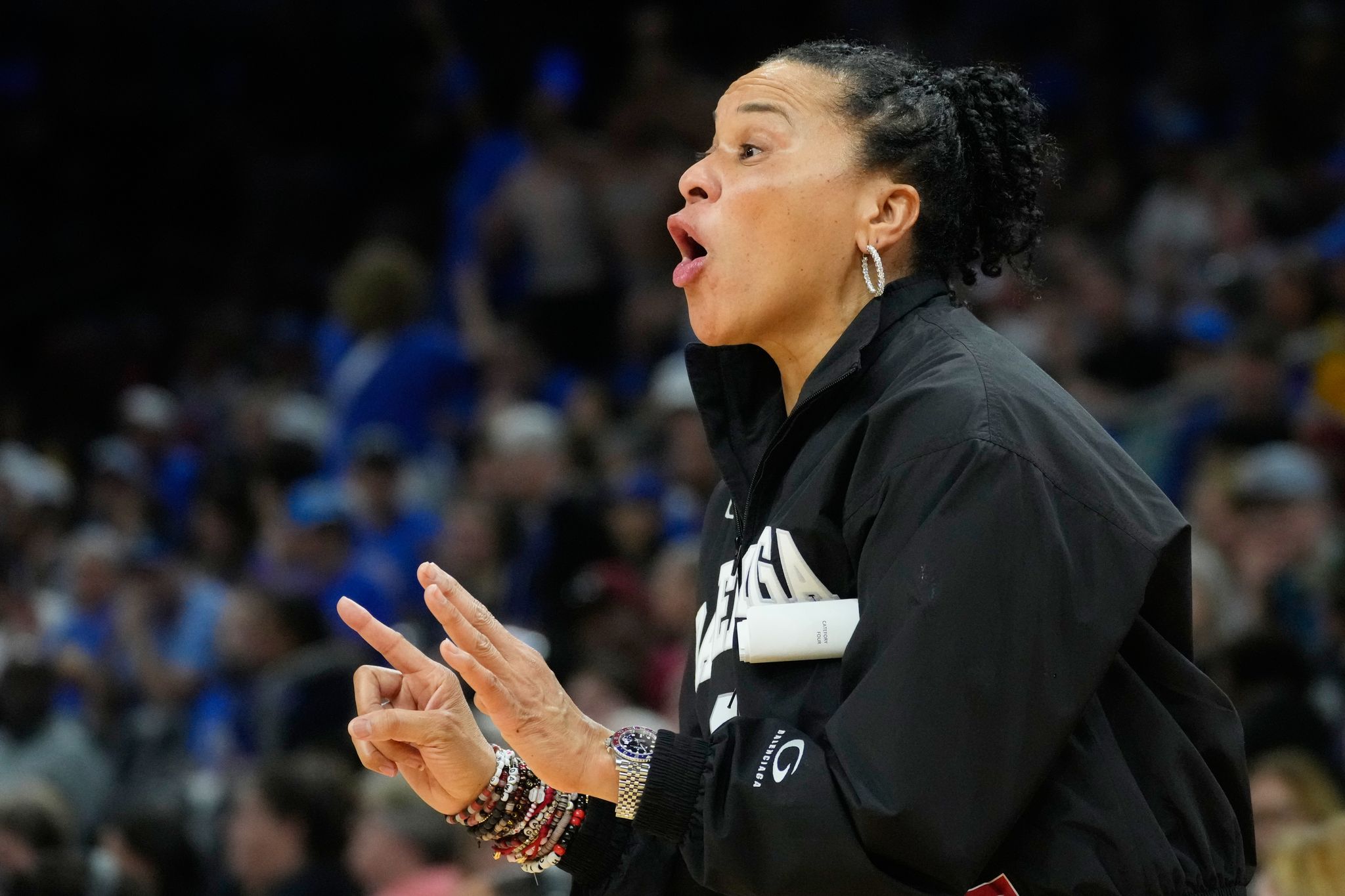 Former WSU Coug Charlisse Leger-Walker, UCLA storm past South Carolina...