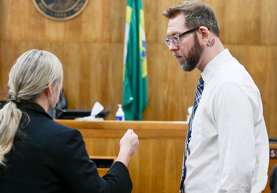 Detective: Spray at scene shortly before police