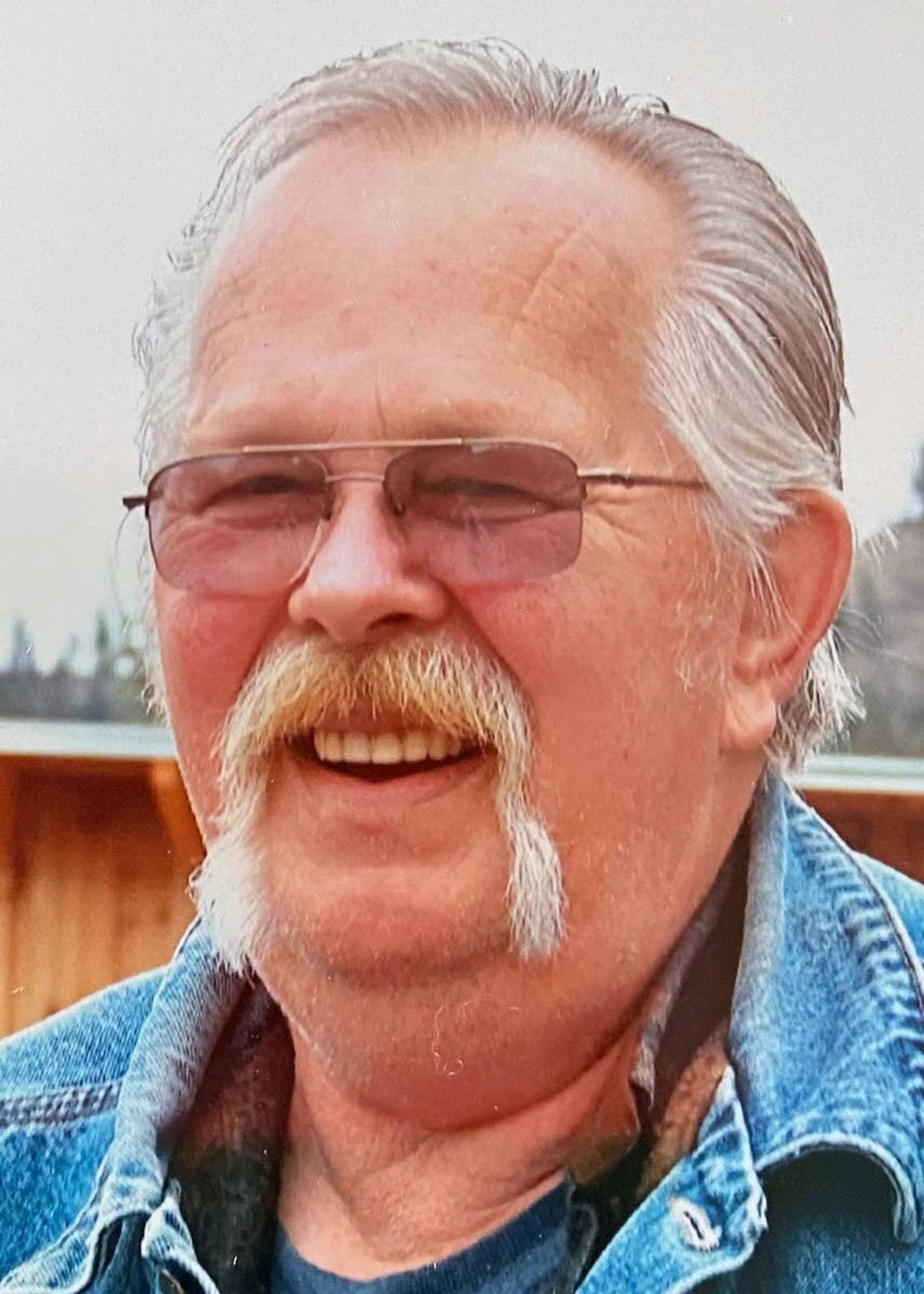 Gary Leach