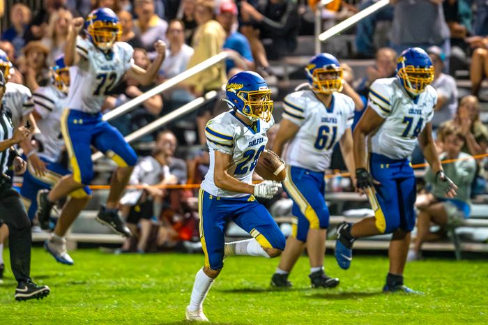 Colfax Bulldogs bite their way to overwhelming football victory over A...