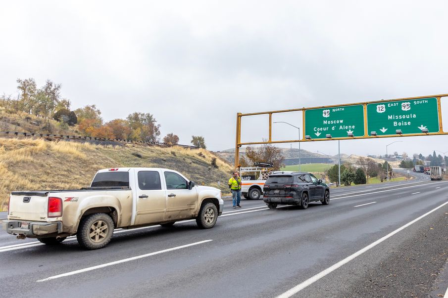 Dense fog and speed cause two wrecks on Lewiston Hill