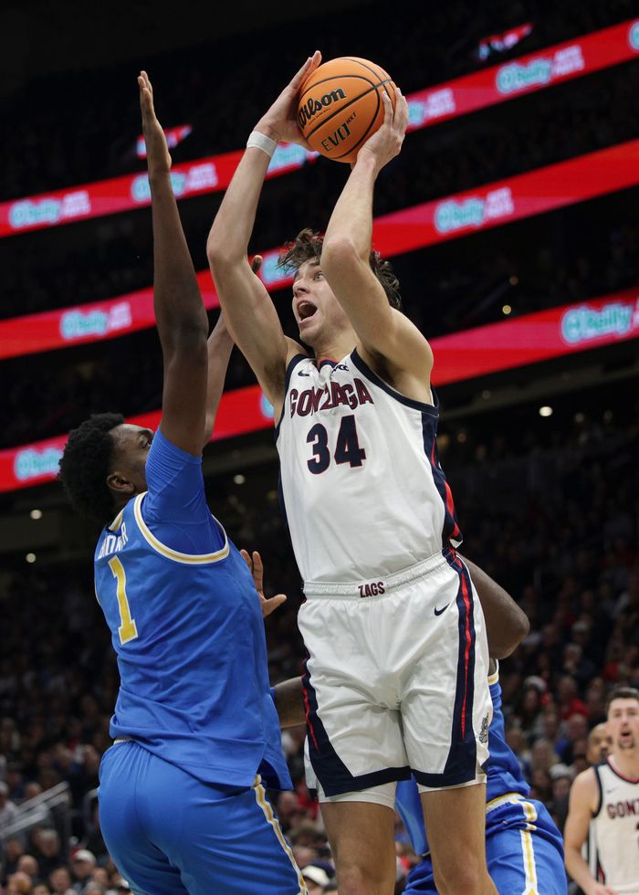 Ike leads No. 8 Gonzaga past No. 25 UCLA for team’s 9th win