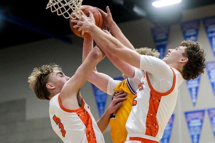 Lewiston boys are back atop the Avista Holiday Tournament