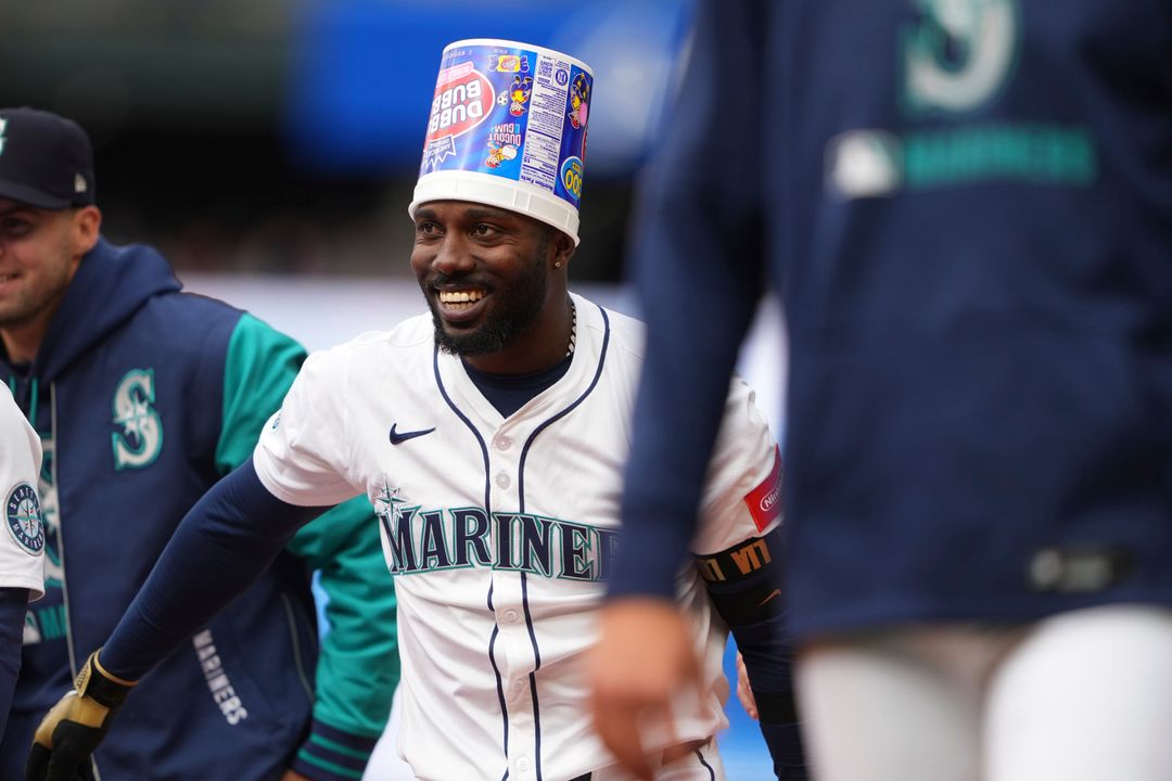 Randy Arozarena, Mariners rally for improbable walk-off win vs. Astros