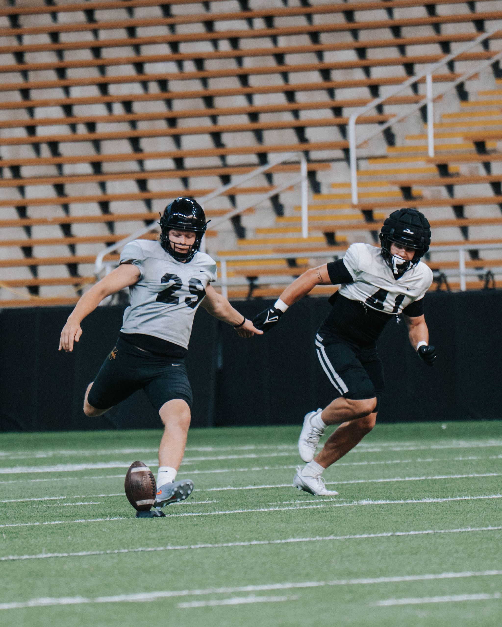 Competitive final scrimmage for Vandals helps build the depth chart