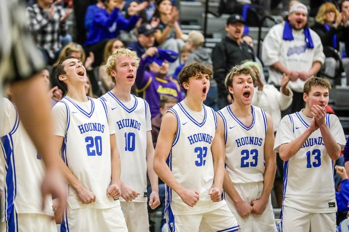 Pullman boys make one more play than Clarkston to cling to narrow vic...