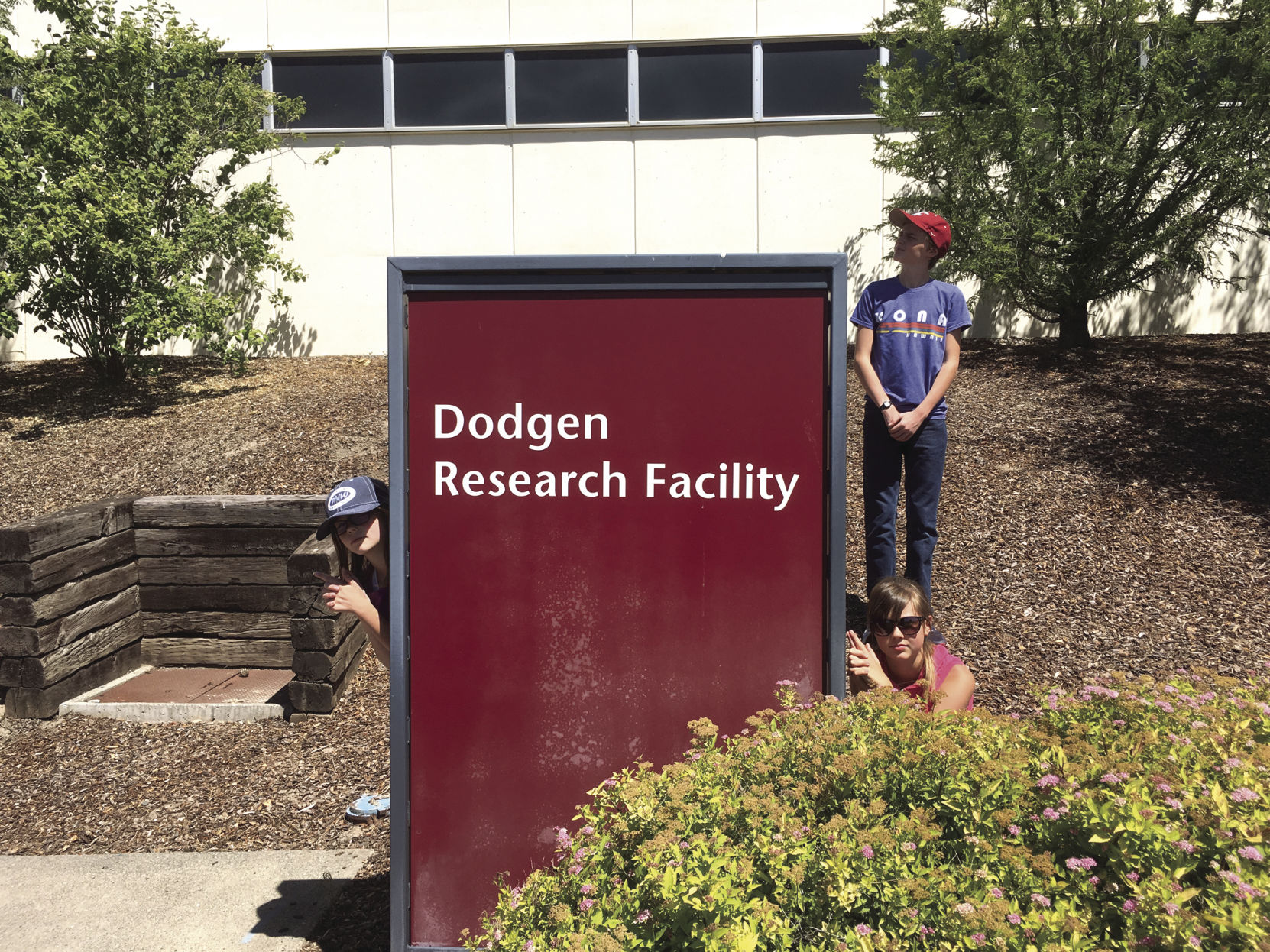 Daytrippin': Nuclear reactor tour, ice cream & pizza