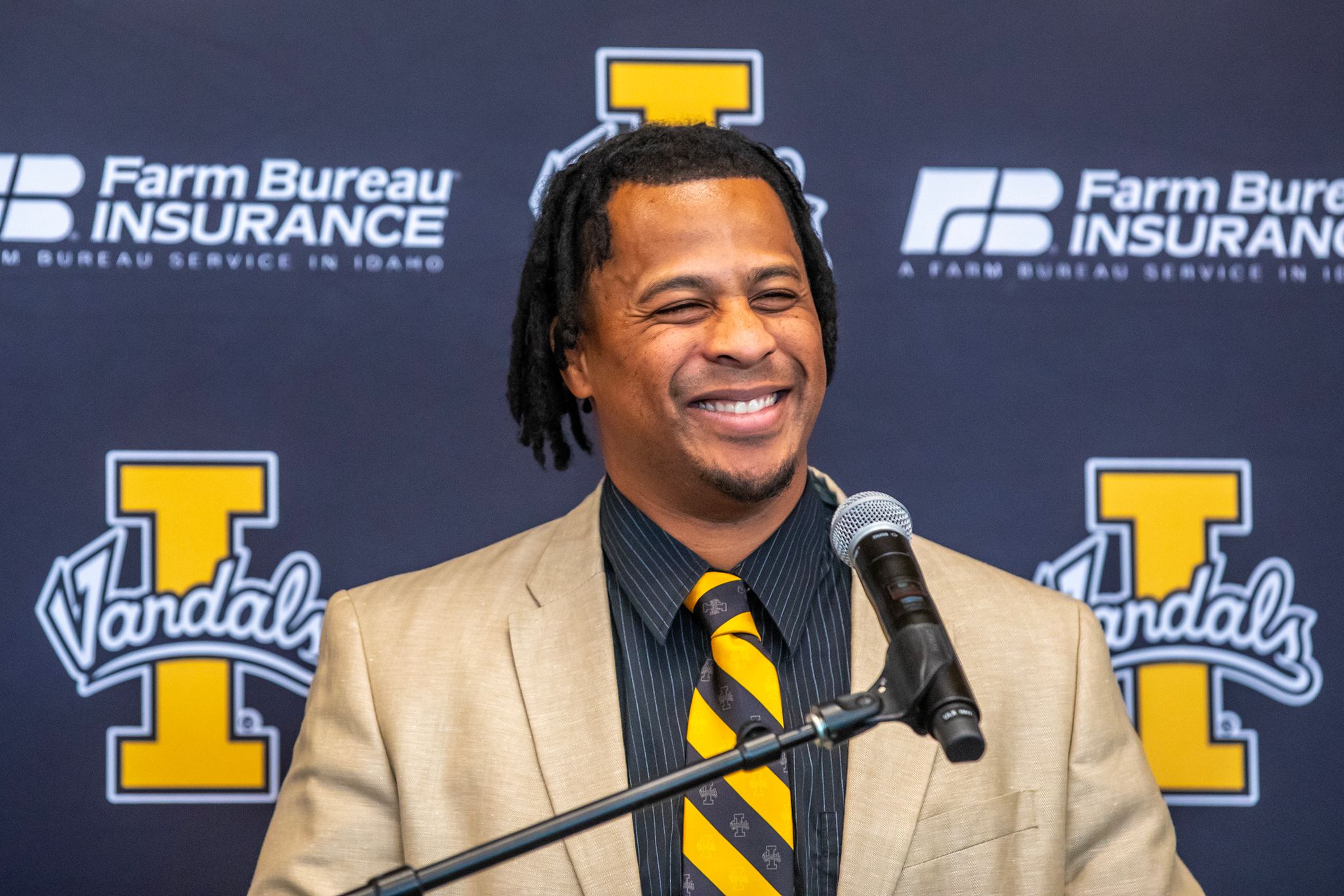 ‘Not a rebuild:’ new Idaho football coach Thomas Ford Jr. reintroduced...