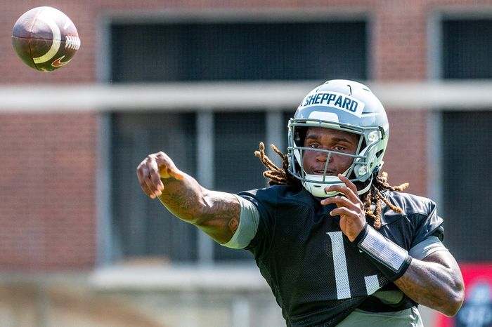 Four-man quarterback race provides unique challenge to Coug coaching s...