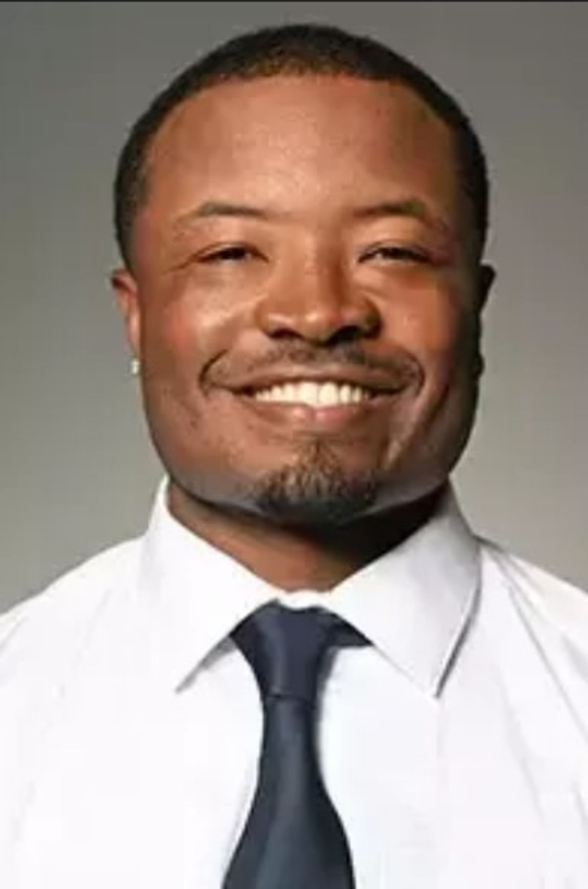 WSU RB coach Rouse resigns for personal reasons