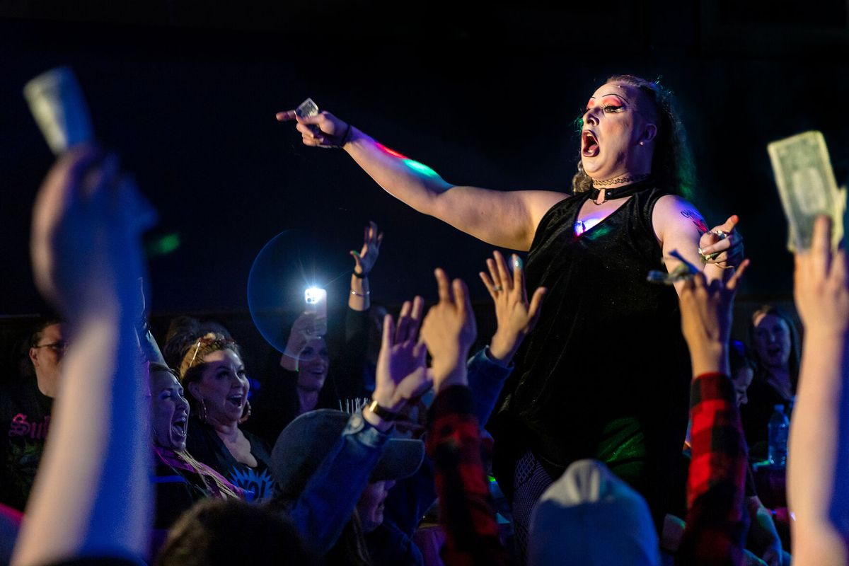 Staging a Return: Drag troupe back in Lewiston