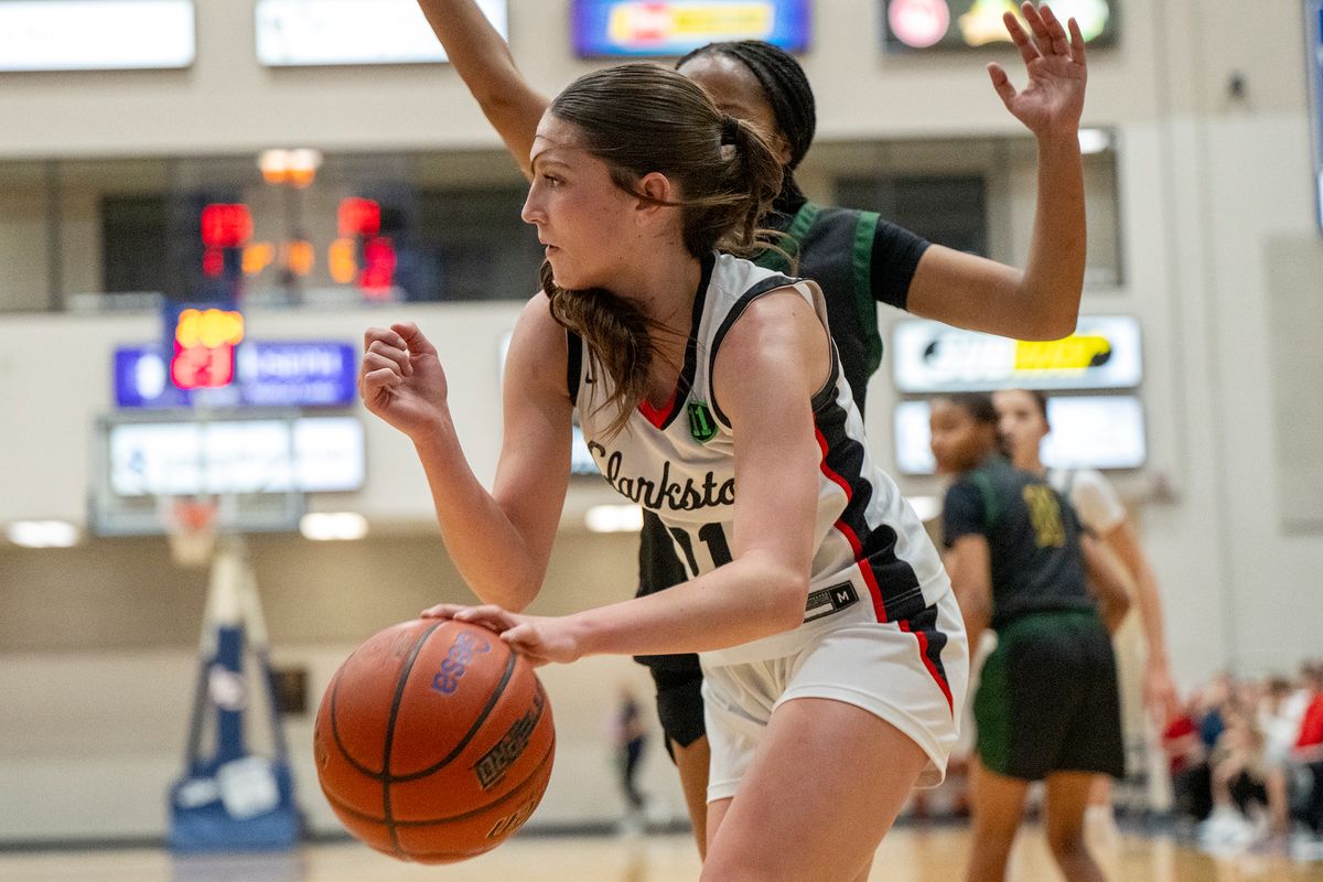 Bantams roll past Evergreen in opening round of Avista tourn...