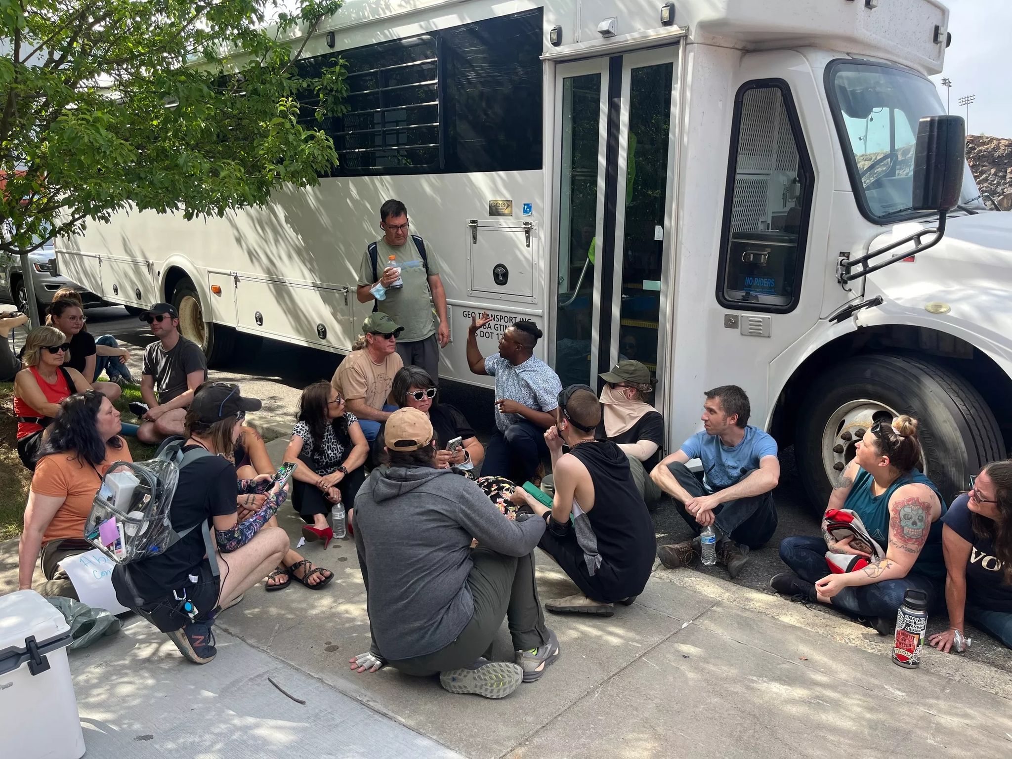 Protesters block Spokane immigration bus