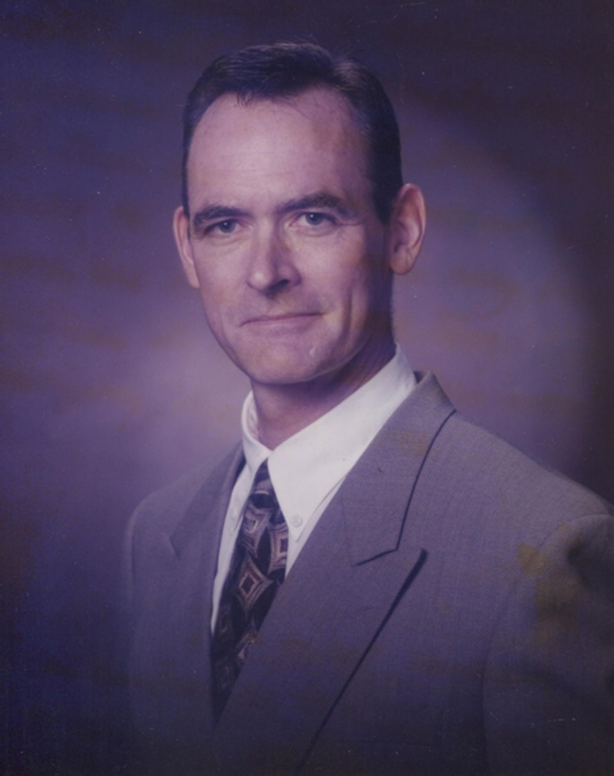 Dr. Carlos William Bond
