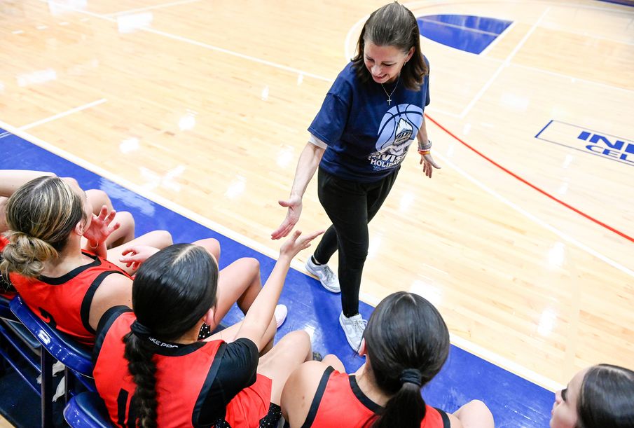 Bantams feel Stags’ antlers in girls basketball title game