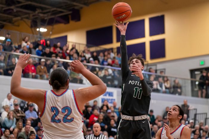 HIGH SCHOOL BASKETBALL: Lapwai Wildcats lift district trophy after def...
