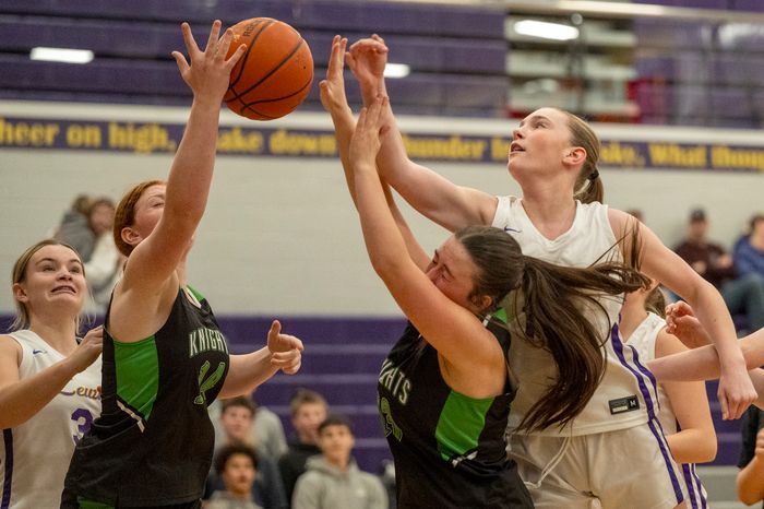 AREA ROUNDUP: Lewiston, Moscow, Pullman girls among Friday's basketball ...