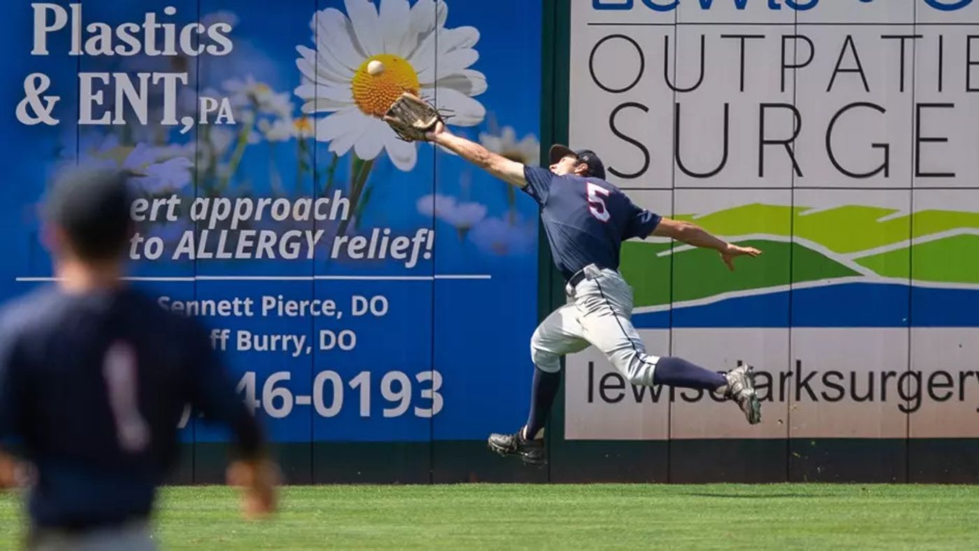 Warriors miss chance to host conference tournament with Sunday loss to...