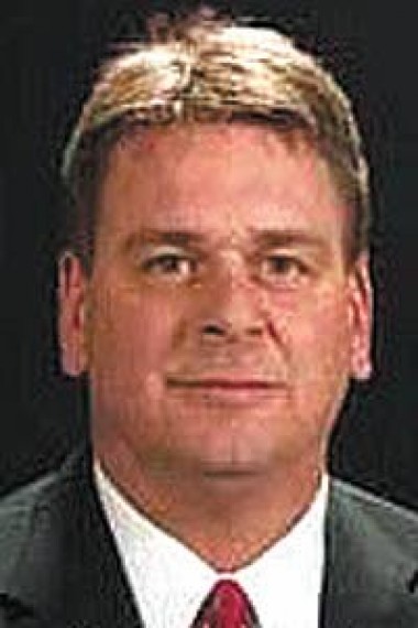 Leach hires Montana's Breske to oversee D