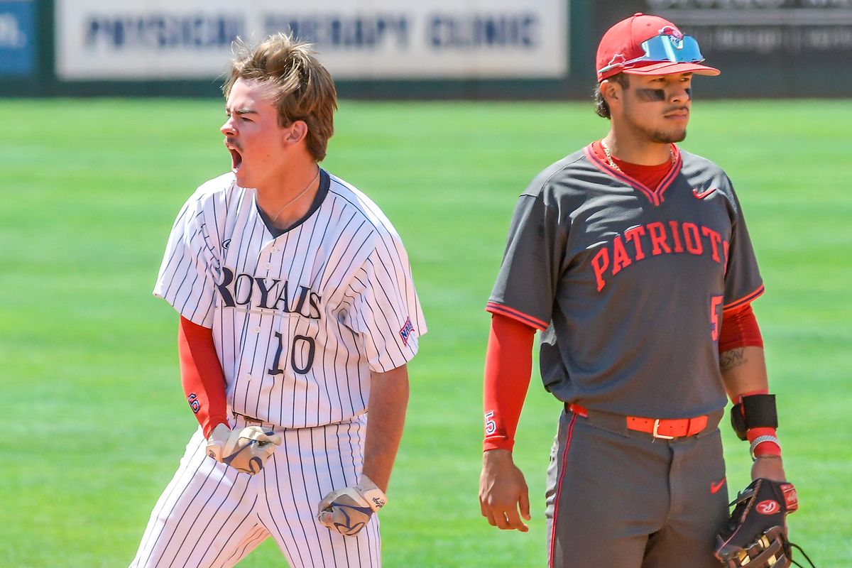 GAME 1: Royals continue winning ways at Series