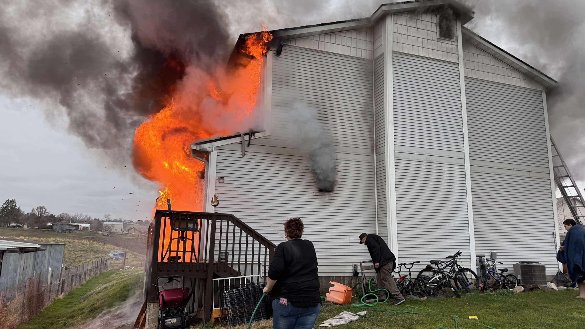 Clarkston duplex damaged in fire Friday afternoon