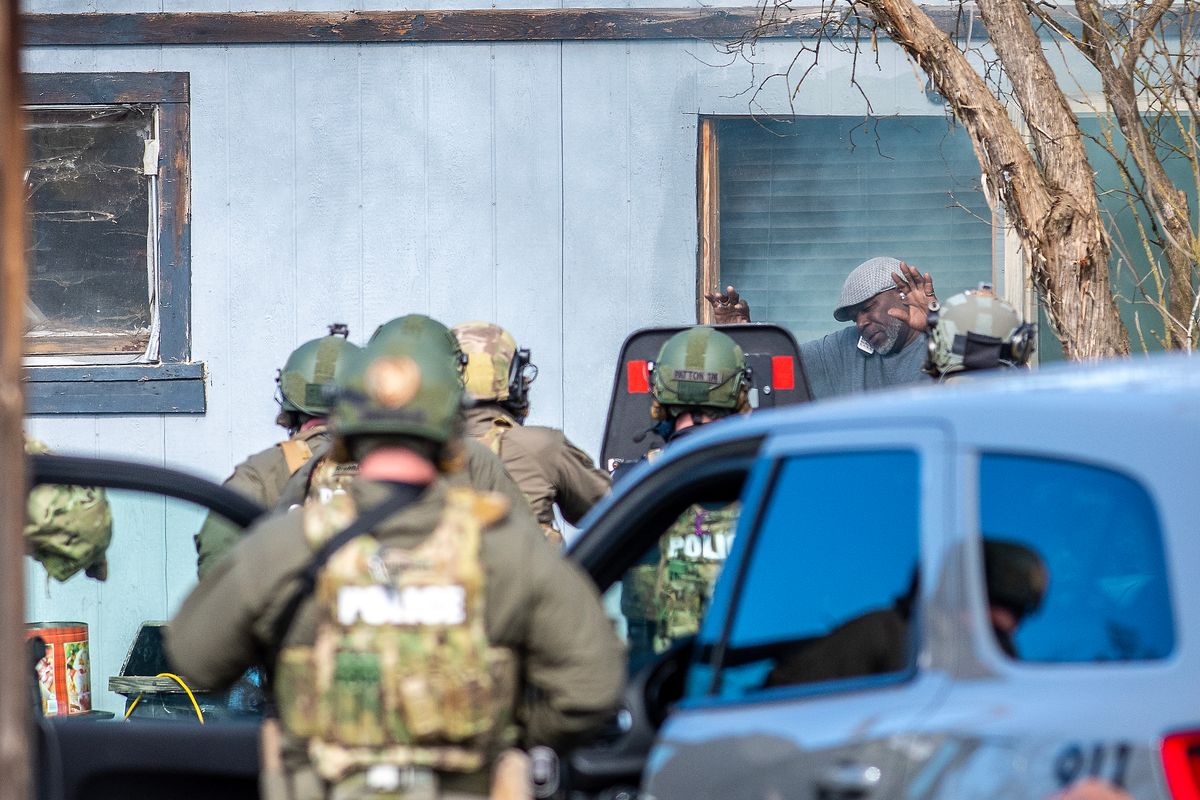 Police identify 55-year-old Moscow man as suspect in standof...