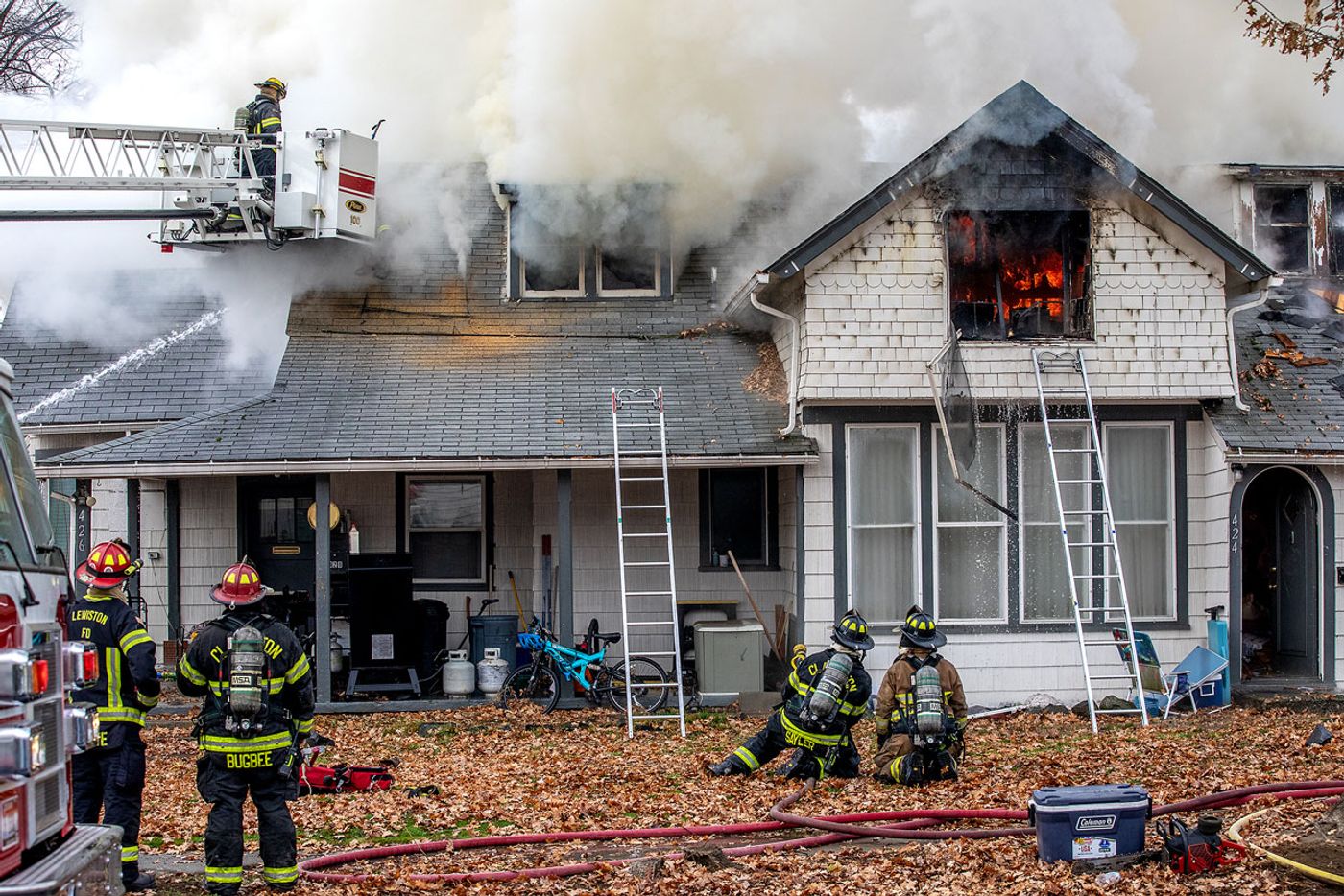 UPDATED AT 2:43 P.M.: House fire on Normal Hill causes giant plume of ...