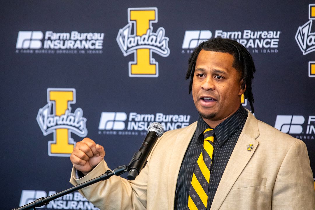 ‘Not a rebuild:’ new Idaho football coach Thomas Ford Jr. reintroduced...
