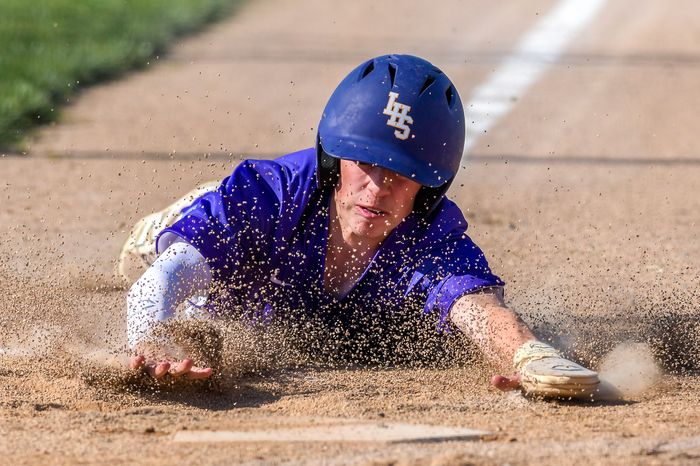 Bengals beat Bears for baseball crown
