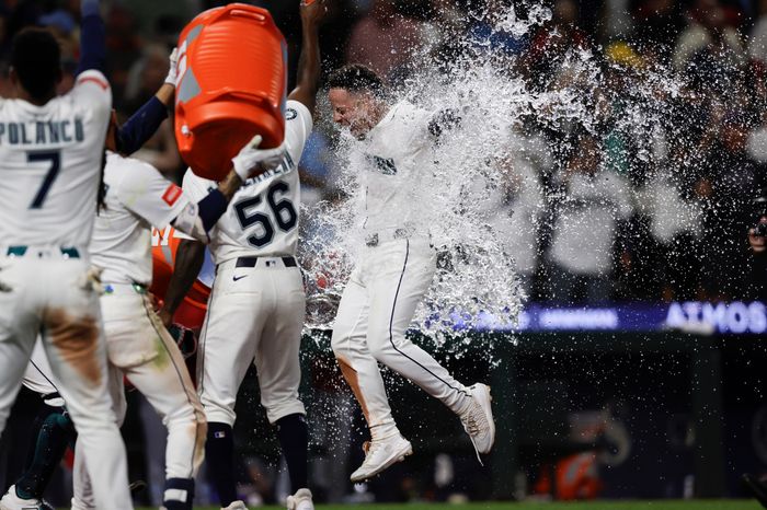 Rivas’ walk-off homer in 13th sends Mariners to 5th straight win