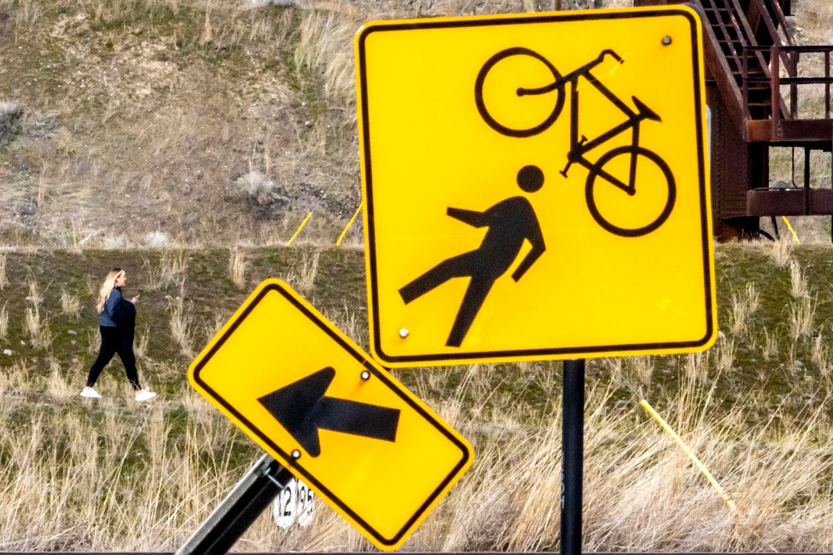 Accurate signage