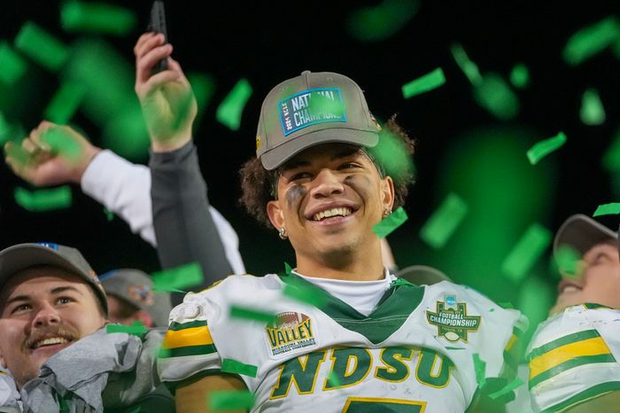 North Dakota State beats Montana State, wins 10th FCS title