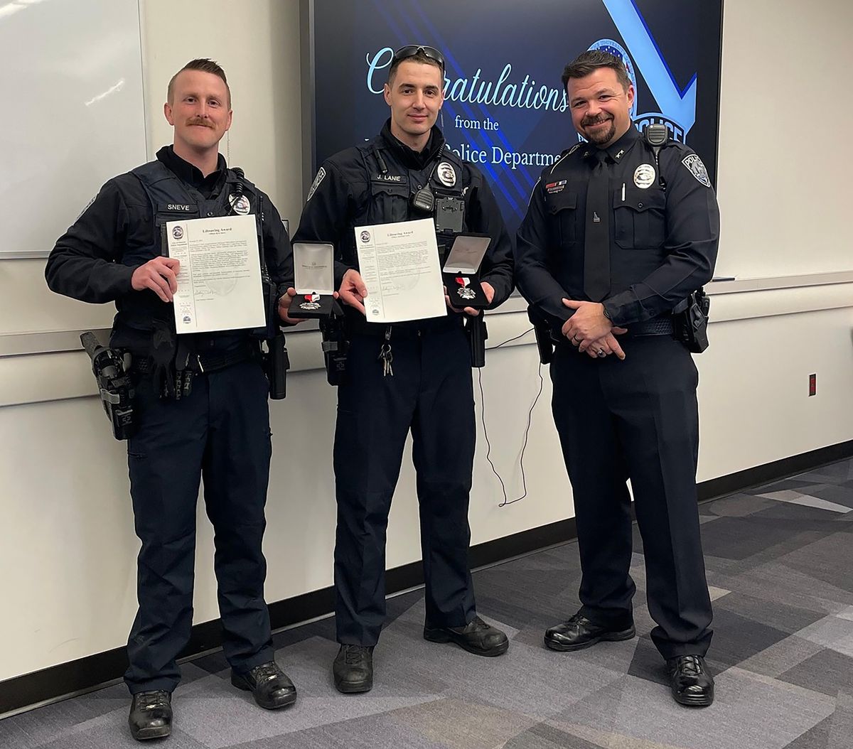 City awards officers who saved man’s life