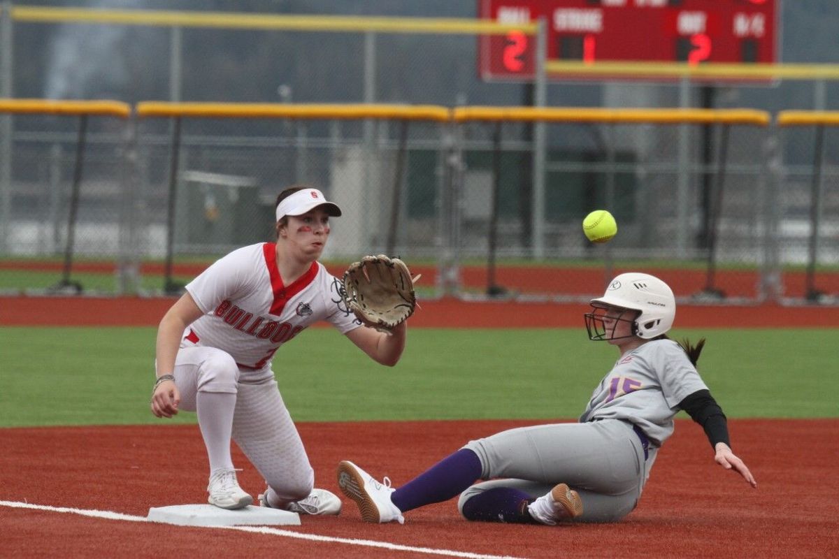 Area roundup: Bengals blast Bulldogs in prep softball doubleheader