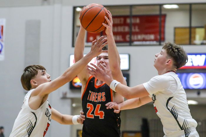 Kendrick reaches first Avista final in school history with win over Cl...