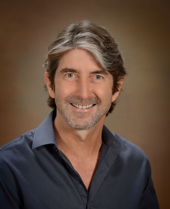 Lewis leading Moscow mayor race