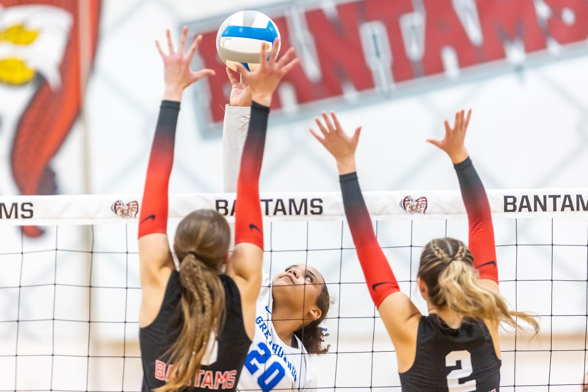 Pullman cruises to sweep of Clarkston in 2A GSL volleyball