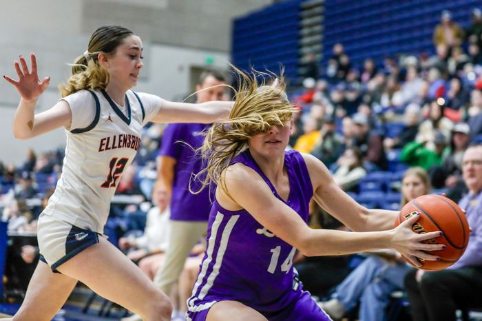 Ellensburg routs Lewiston in Avista tourney semifinals