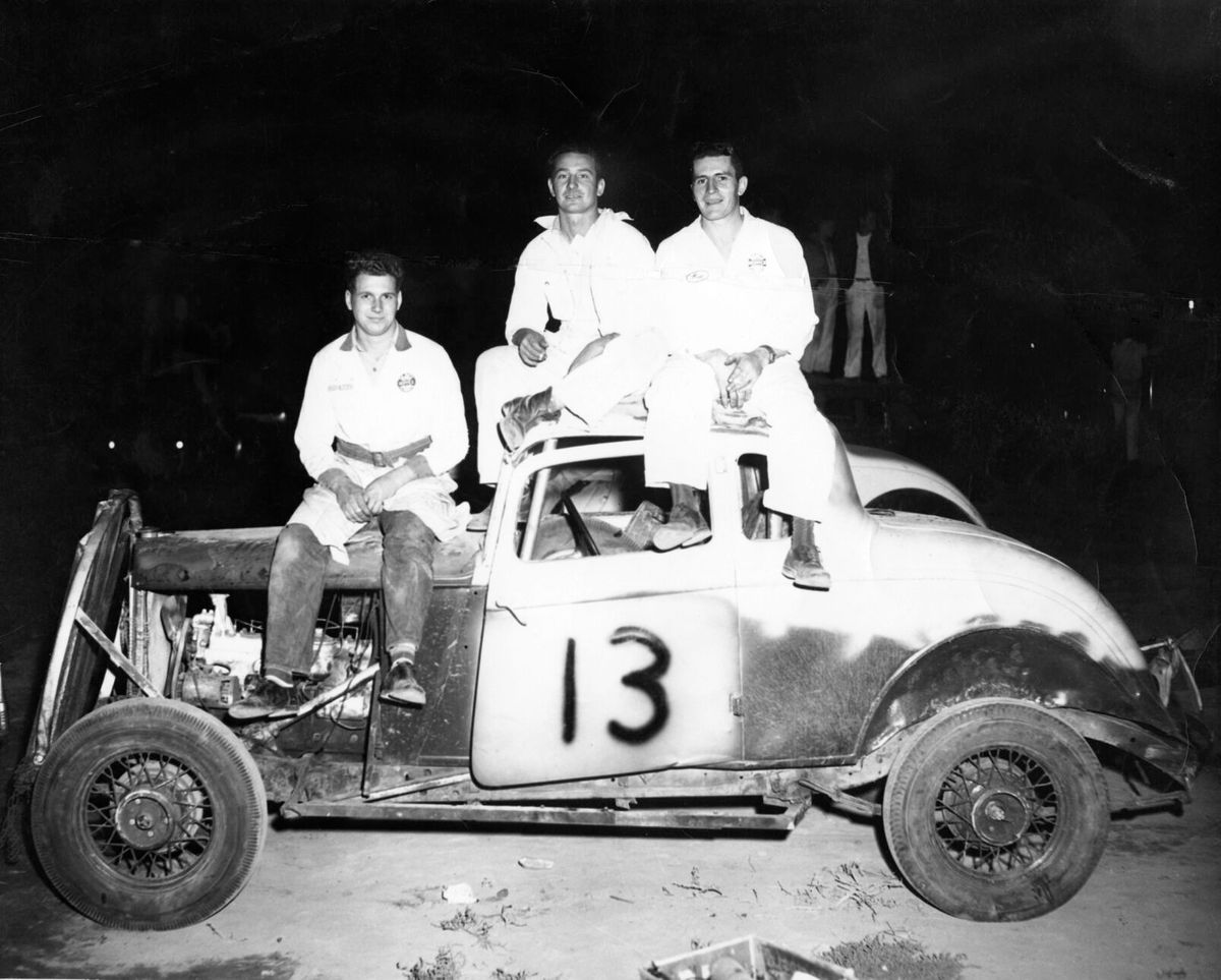Blast from the Past / 1950s: Ready for the dirt track