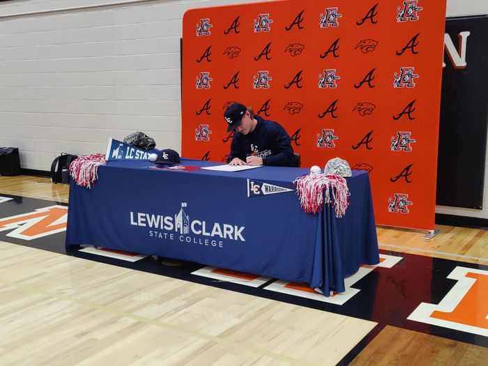 Asotin’s Cody Ells inks with Lewis-Clark State baseball prog...