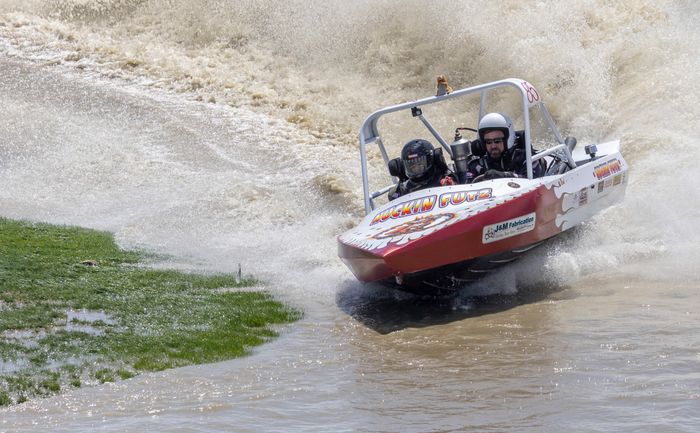 Sprint boat racing arrives with a splash
