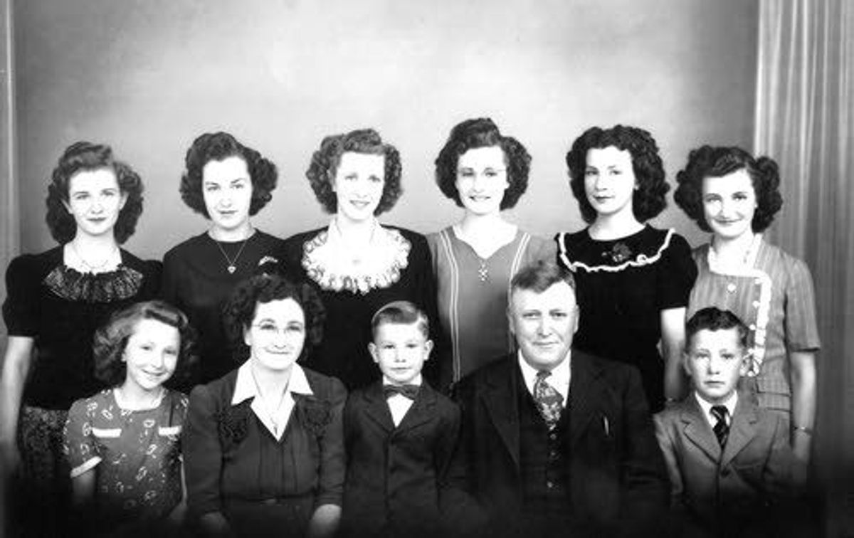 1946: The Schmidt family