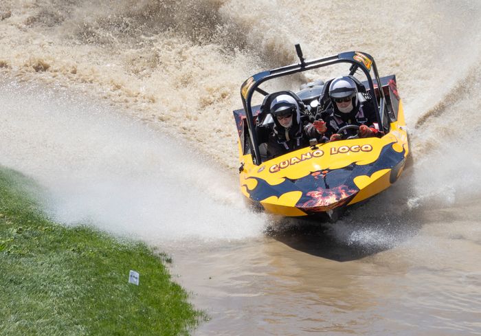 Sprint boat racing arrives with a splash