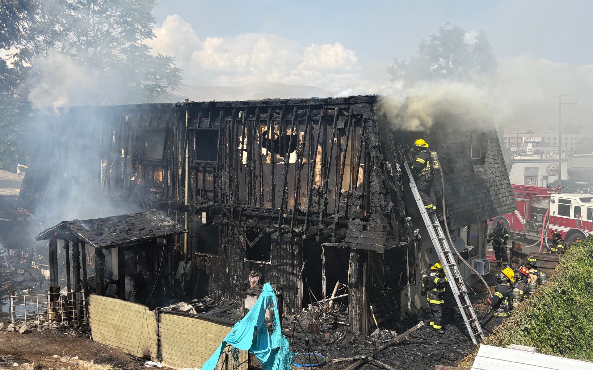 Fire ravages Lewiston apartment building, with no reported injuries ap...