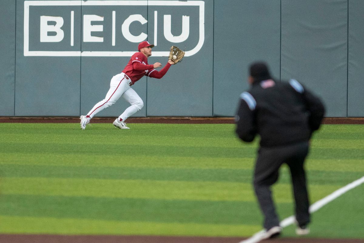 Huskies even Apple Cup Series against Cougars