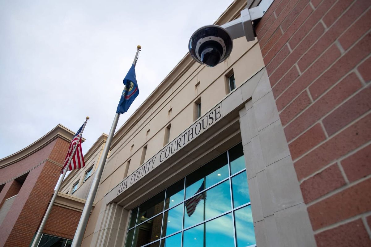 Two prison workers avoid assault charges