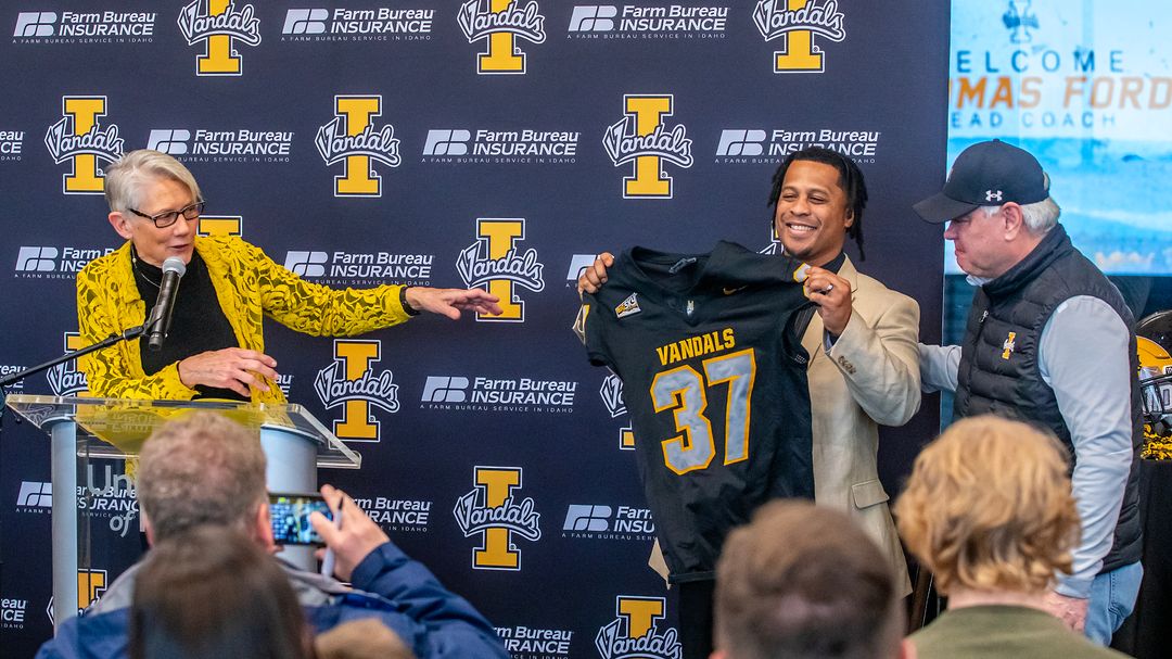 VANDAL NOTES: Several players exit portal to return to Idaho, Ford con...